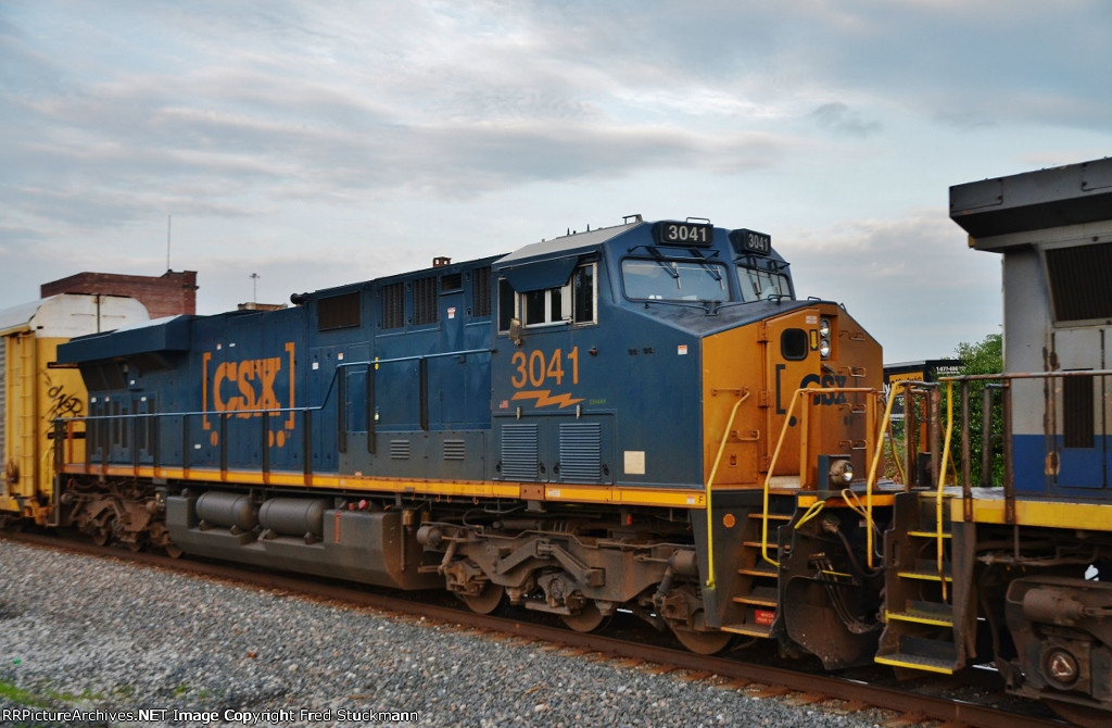 CSX 3041